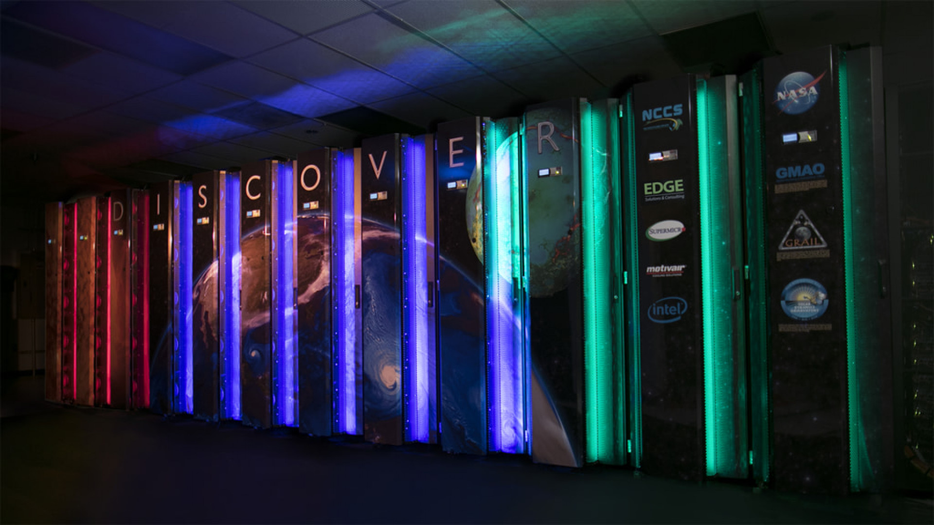 NASA's Discover supercomputer simulates low-luminosity black hole jets