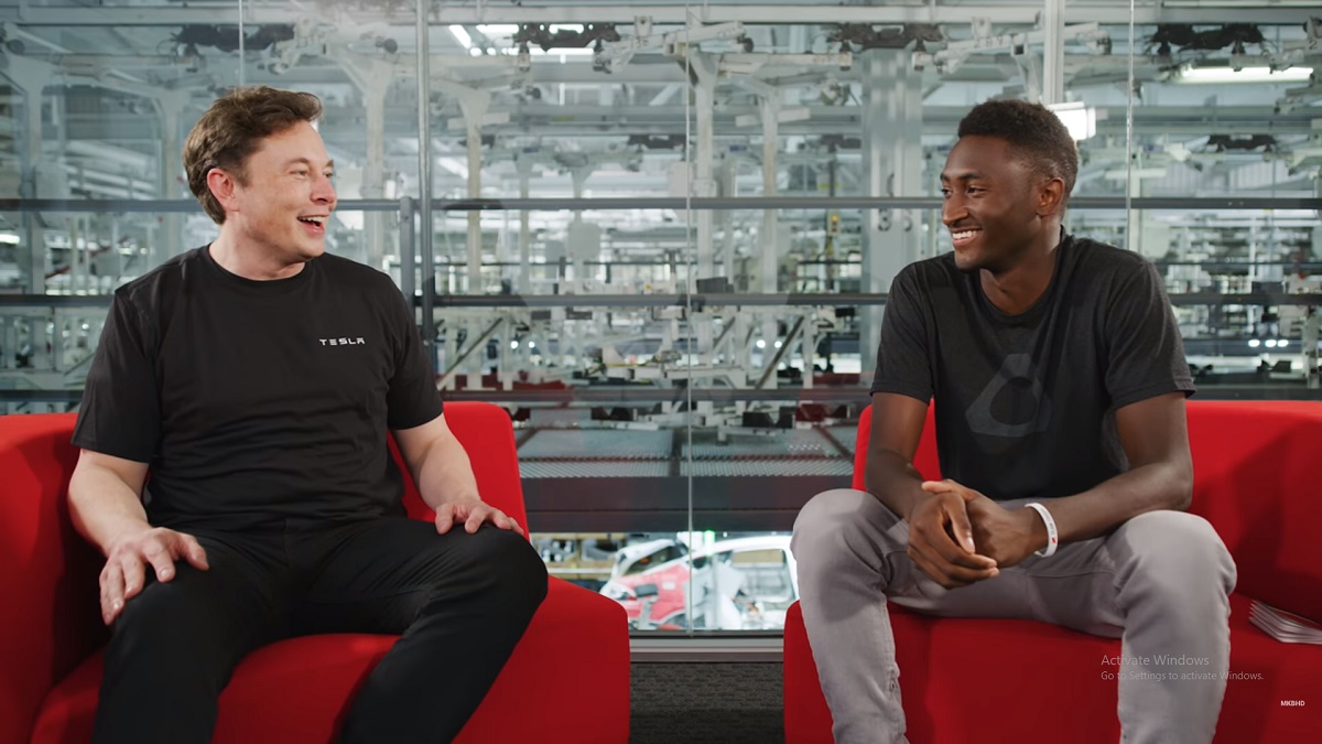 YouTuber Talks Tesla Future Plans And Dreams with CEO Elon Musk