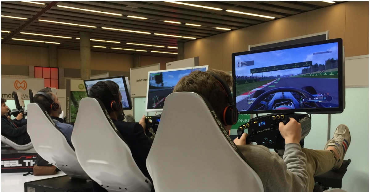 Formula 1: Fully Immersive 360-Degree Virtual Reality Application