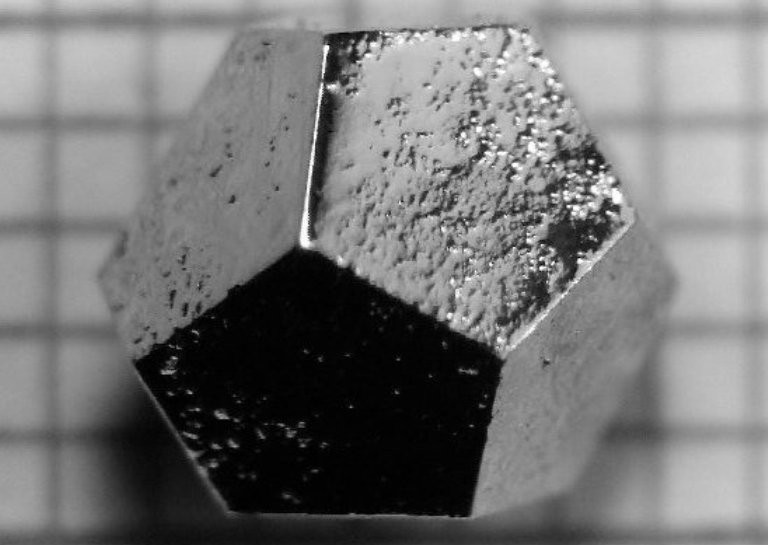 Scientists Discovered This 'Impossible' Crystal in a Meteorite