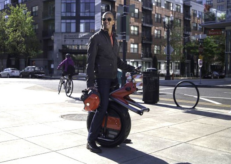 This One-Wheeled Electric Motorbike Looks Like Something Out of a Sci ...