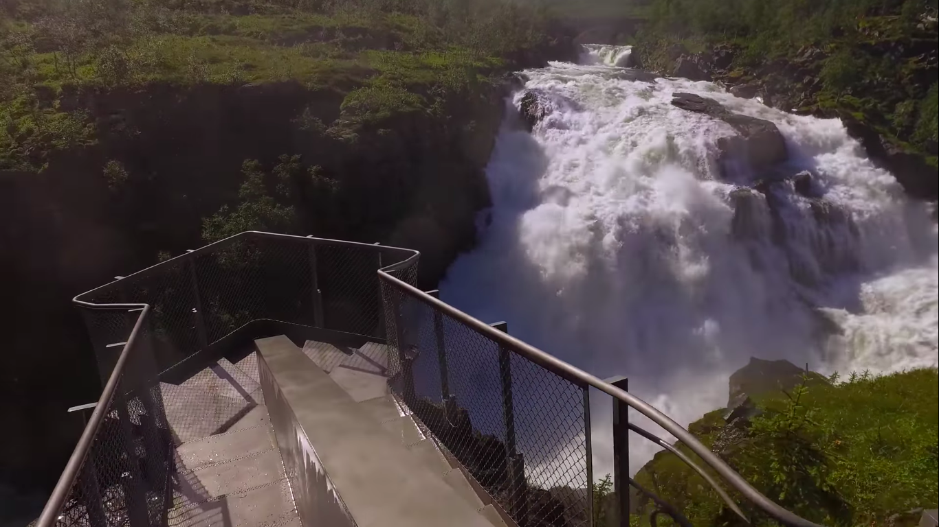 Norway's New 154-Feet-Long 'Step-Bridge' Is an Architectural Marvel