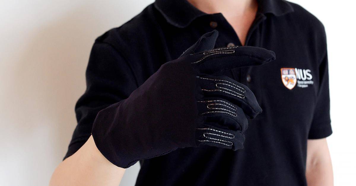This Smart Gaming Glove Offers Immersive Control Through Hand Gestures