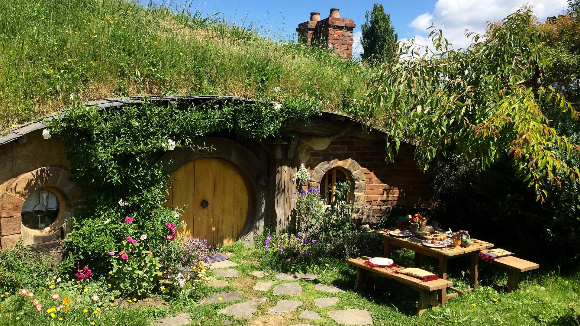 Houses Built Into the Earth May Save Us From the Heat