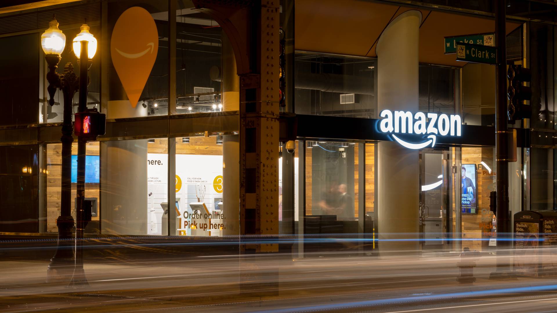 Amazon Wants to Open Department Stores, For Data Collection?