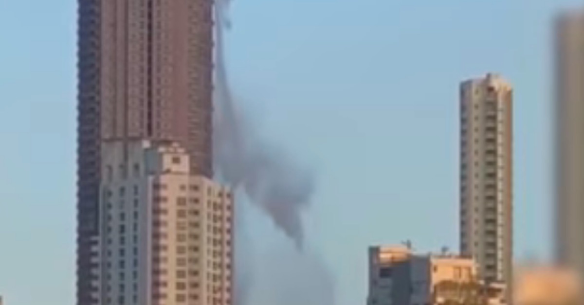 Skyscraper Spills Rooftop Pool as Earthquake Rocks Manila
