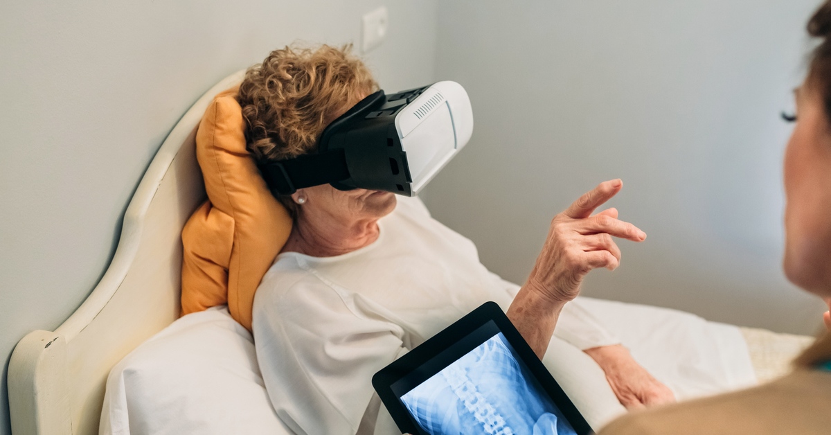 Study Finds Virtual Reality Can Help Relieve Severe Pain in Patients