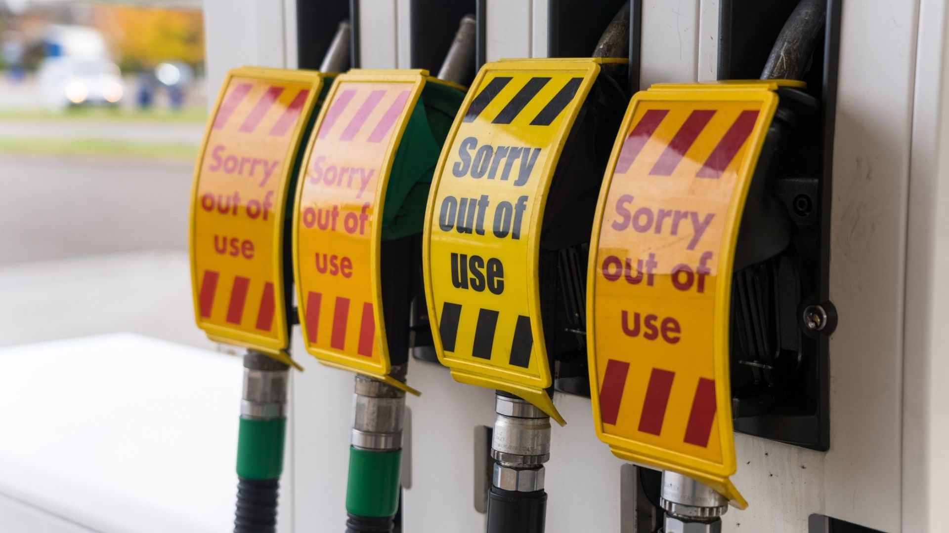 Carmakers and Countries Come Together to Ban ICE Vehicles by 2040