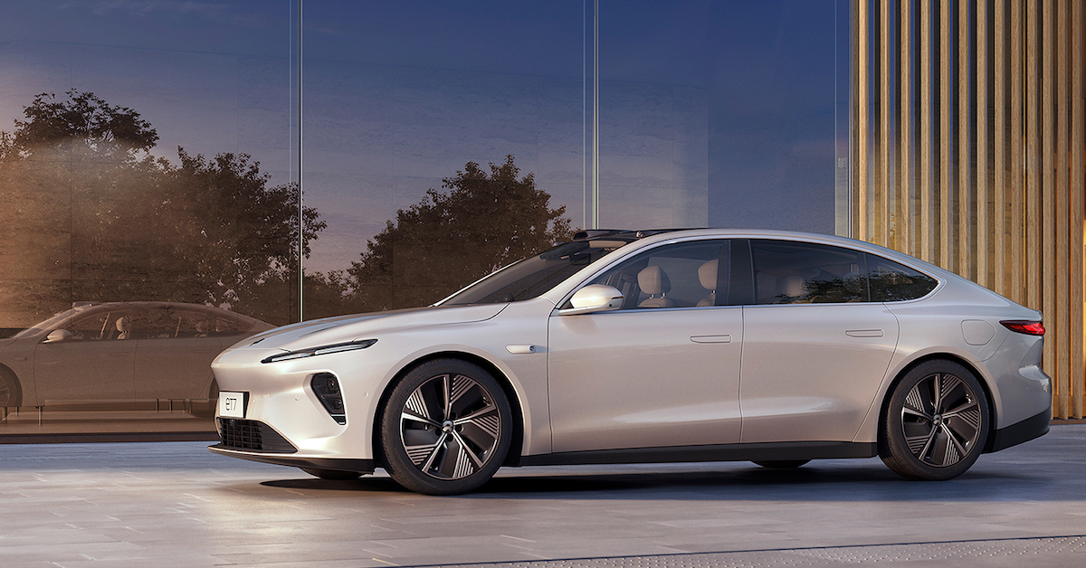 Chinese Tesla Rival NIO Debuts 600-Mile Range Electric ET7 | IE