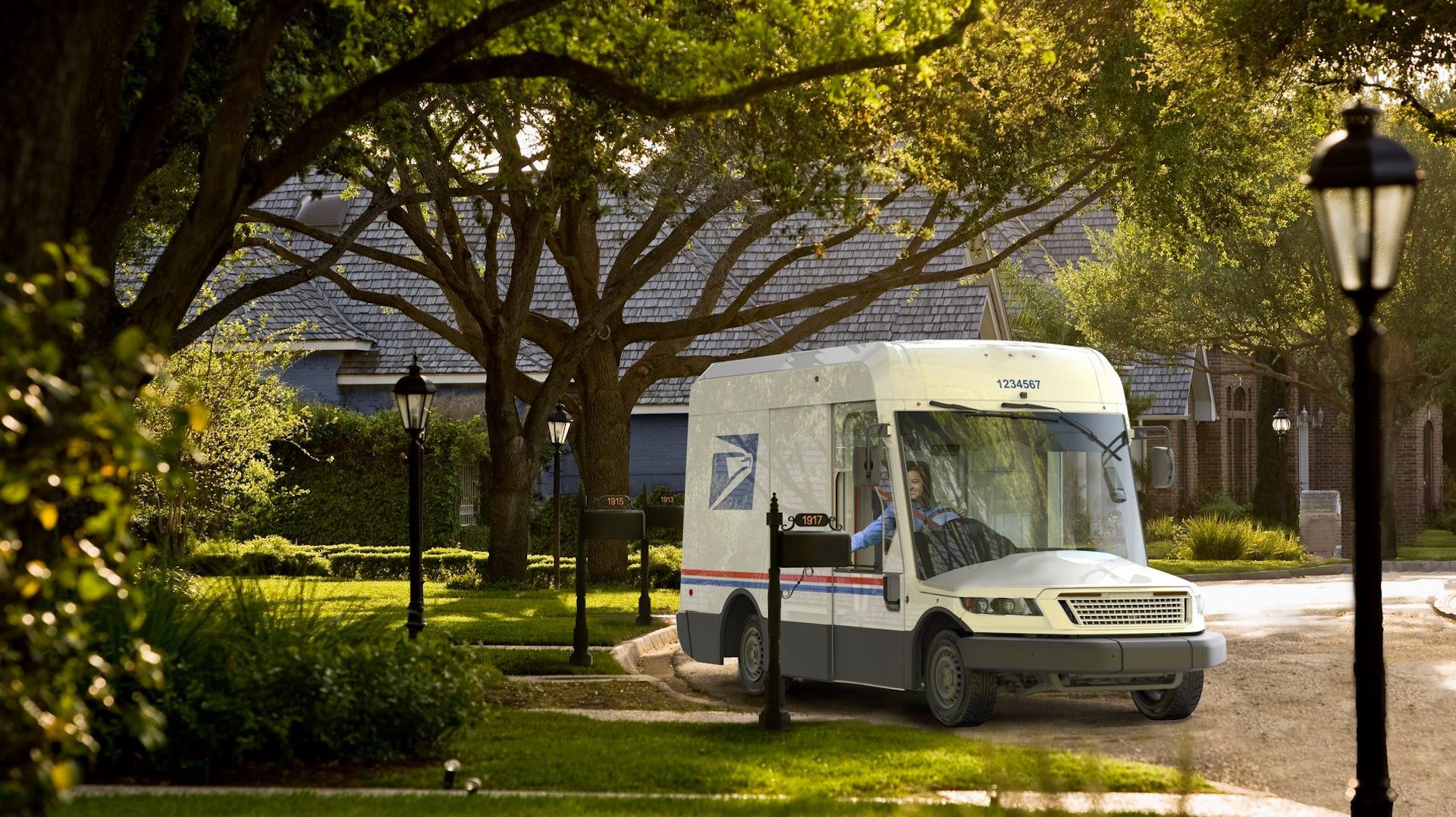 The US Postal Service Unveils Controversial New Van Design | IE