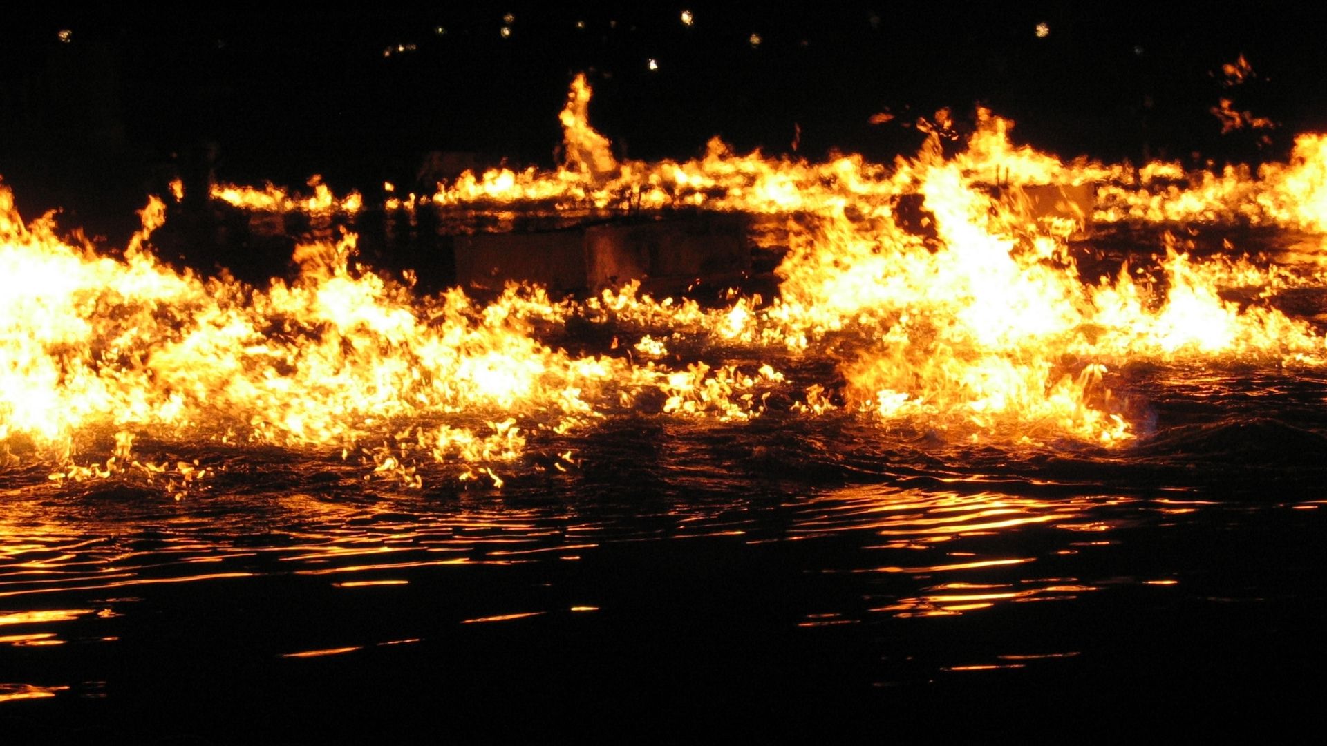 Strong Explosions Lit Up the Night Sky Near Gas Field in Azerbaijan