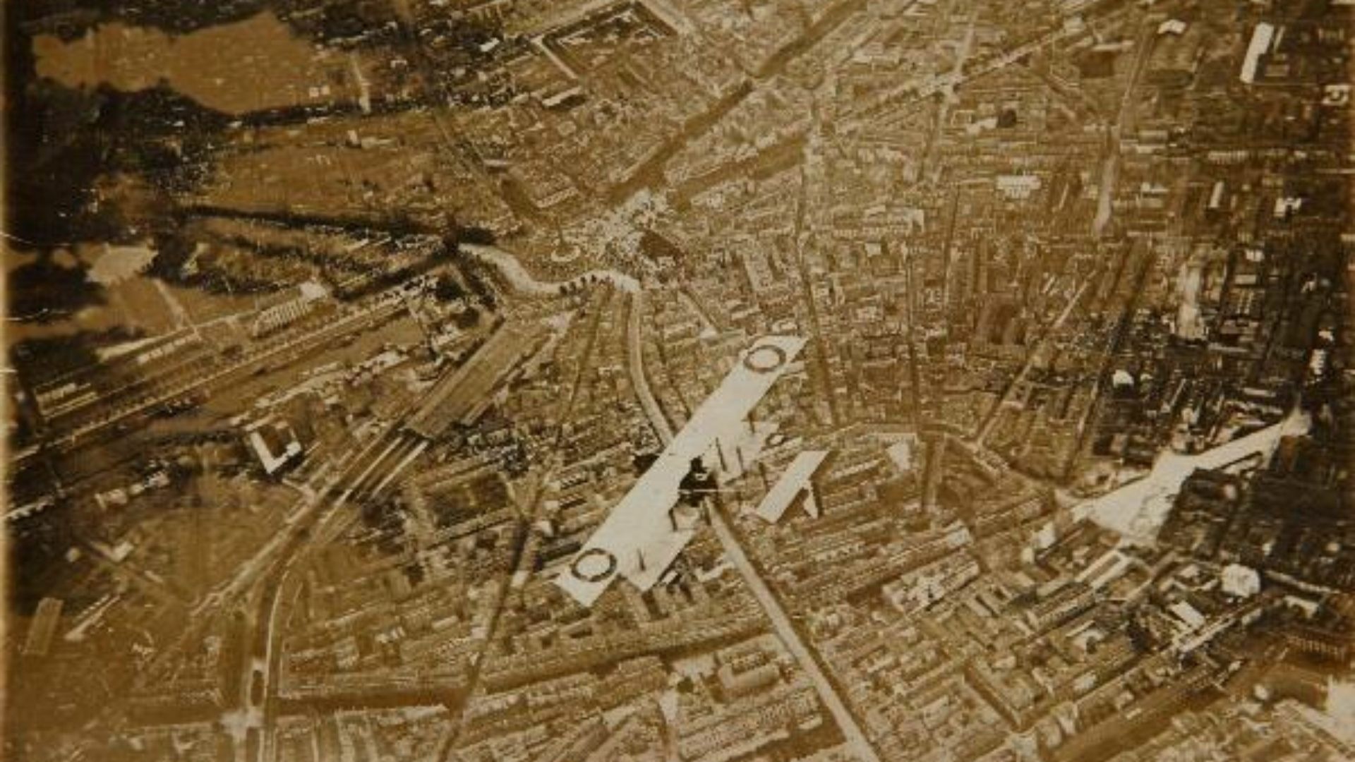 A Dummy Paris City Was Built in WWI to Fool German Bombers