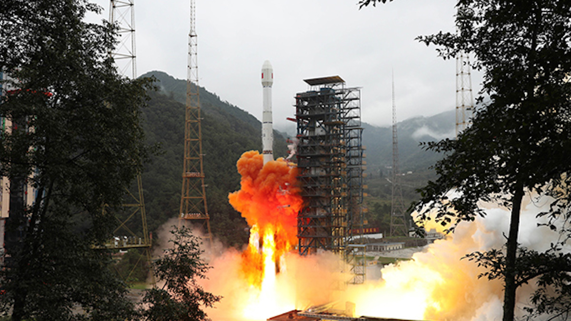 China Used a Shijian-21 Satellite to Pull Another One Out of Its Orbit
