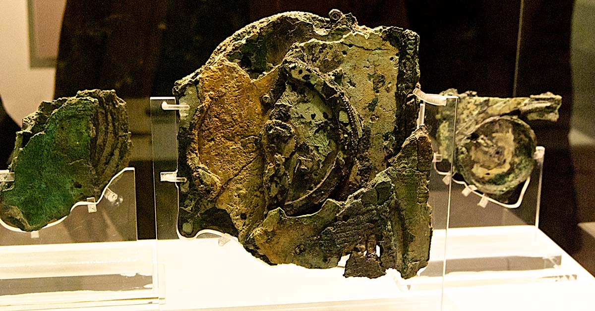 5 of the Greatest and Most Mysterious Mechanical Computers