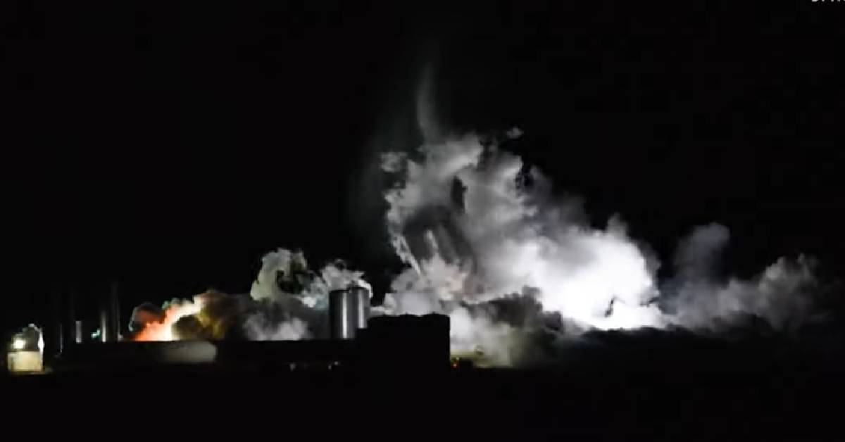 SpaceX’s Starship Super-Rocket Destroyed During Pressure Test