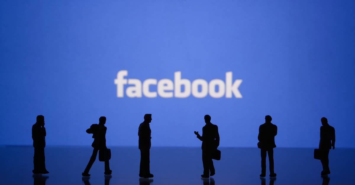Facebook Outlines New Employee Communication Rules | IE