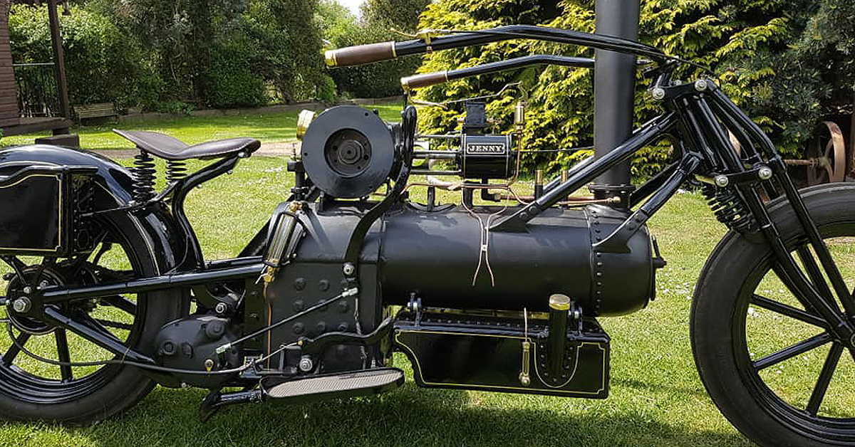 This Coal-Fired Steam Motorbike Built by Technician Is a Steampunk Dream