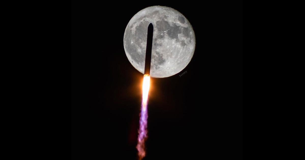 Rocket Flying over the Moon Captured, First in Decades | IE