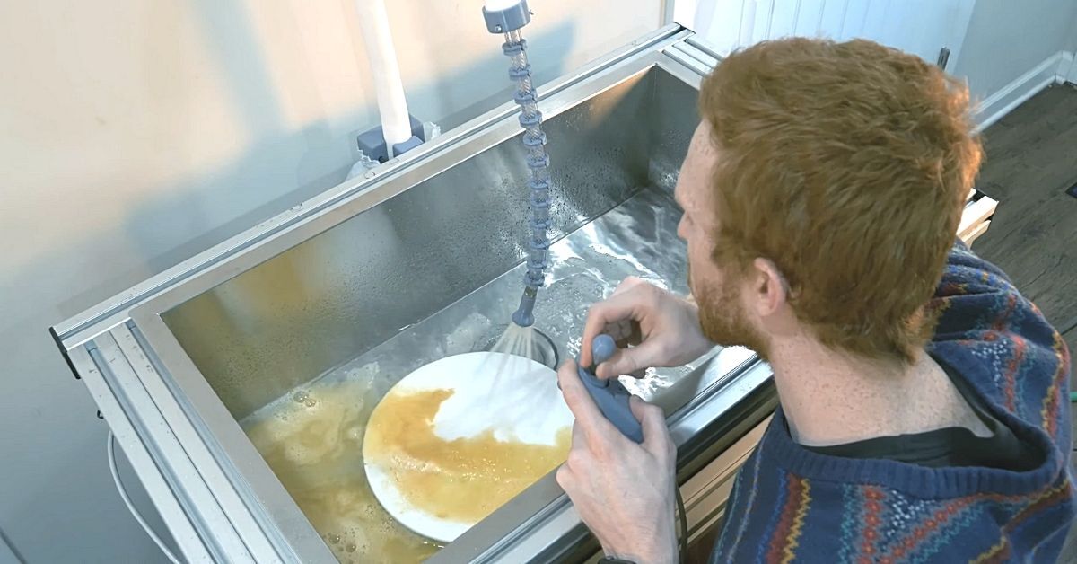 Guy Invents Robotic Sink to Help with Dishes | IE