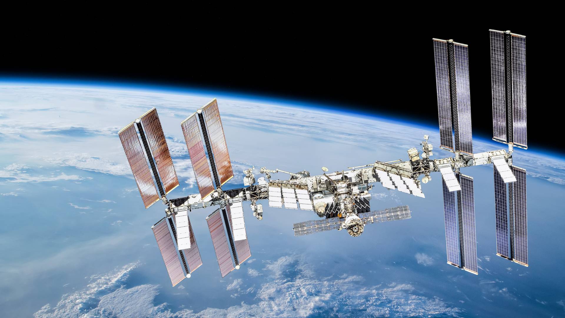 NASA Bids to Extend the Life of ISS Through 2030